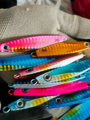 3瑕疵铁板路亚鱼饵裸片户外垂钓