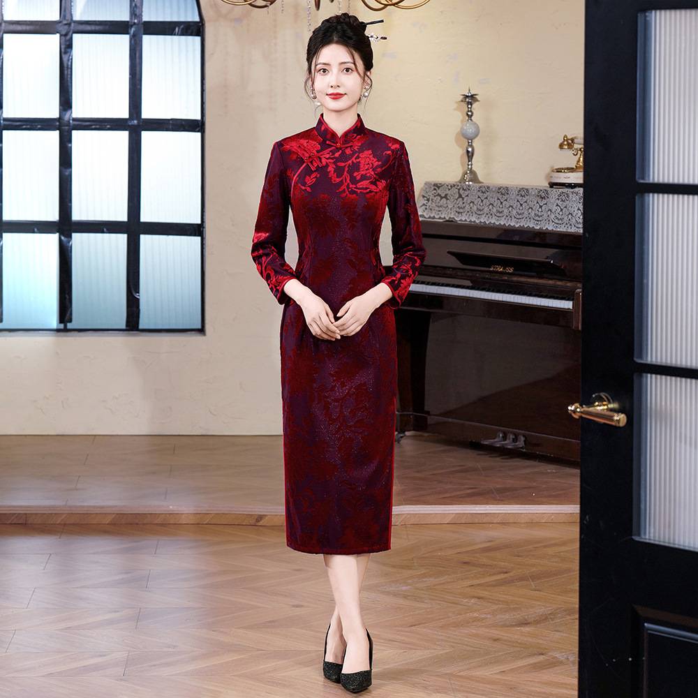 老上海复古喜婆婆丝绒提花大码旗袍2024秋季新款喜妈妈婚宴旗袍裙