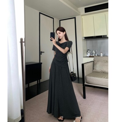 洋气减龄设计感显瘦两件套裙子潮