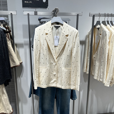 UR国内代购2025秋季女装简约干练气质金属装饰西装外套UWG150080