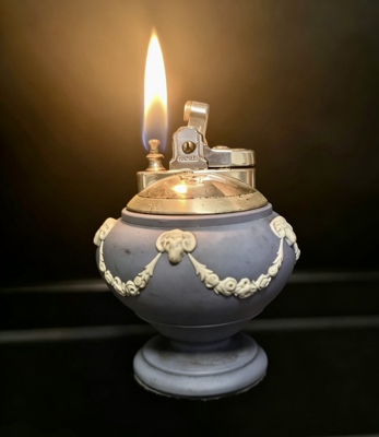 【联名款】英国古董Wedgwood&Ronson陶士浮雕古董煤油打火机
