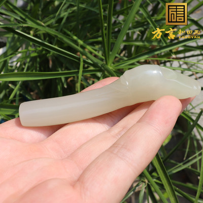 罕见了方言和田玉青海老坑白玉冰透带翠色细腻温润节节高升烟嘴A8