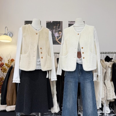 韩版时尚水貂毛圆领蘑菇扣马甲女