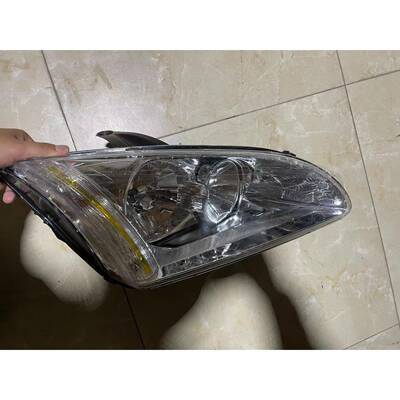 适用于2005款福特福克斯前大灯（7线带电机）4M5113100KA
