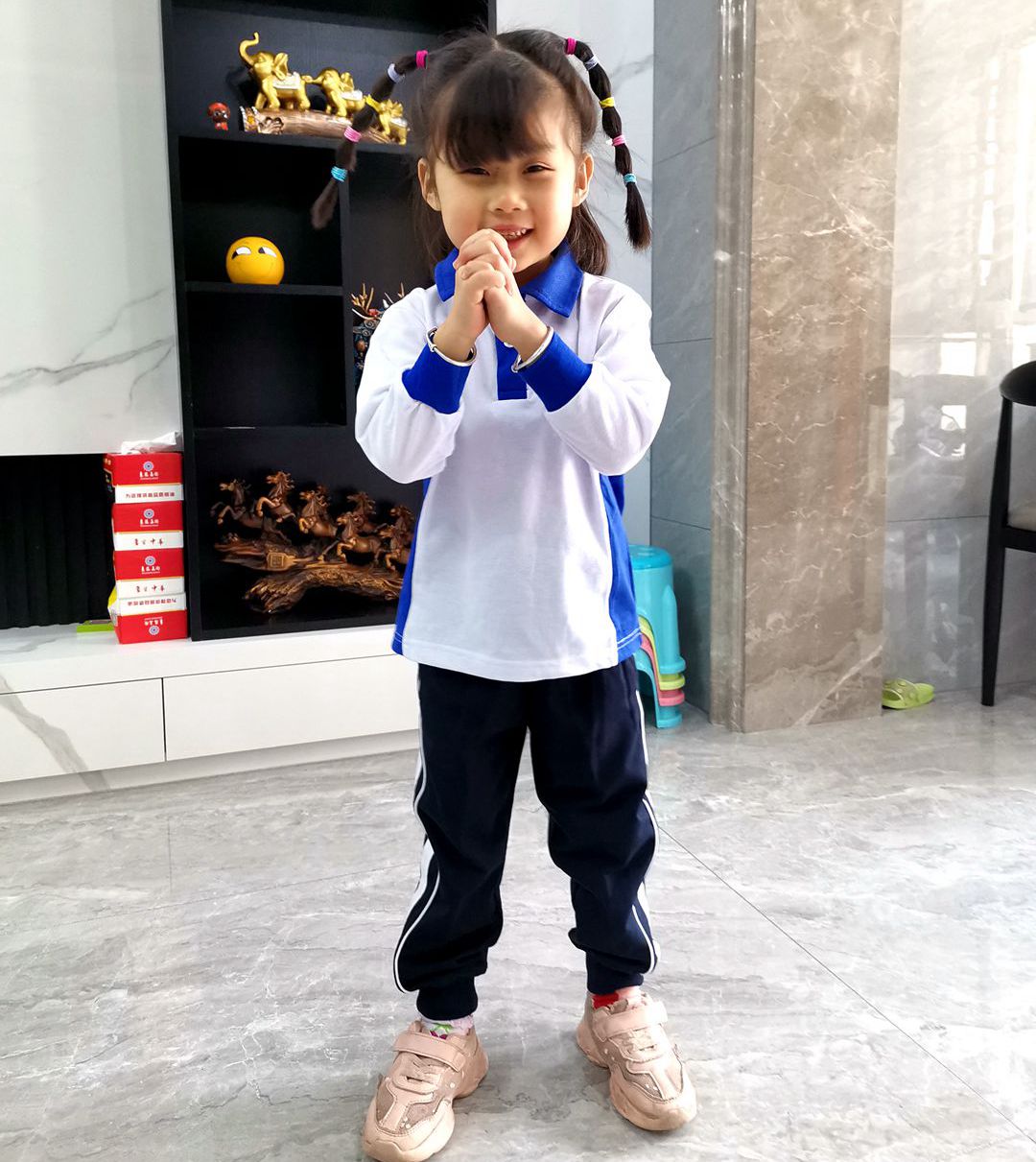 深圳校服迷你儿童版小宝宝网红春秋季蓝白运动服幼儿园服校服套装