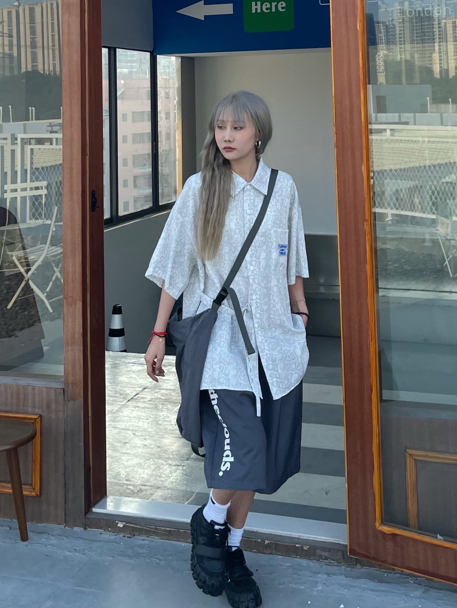 ZHL STUDIO短袖衬衫复古港味2023夏季新款设计感小众宽松原宿上衣_虎窝淘