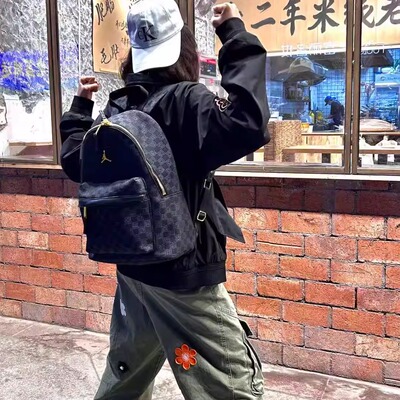 Nike耐克男女款美式复古双肩包