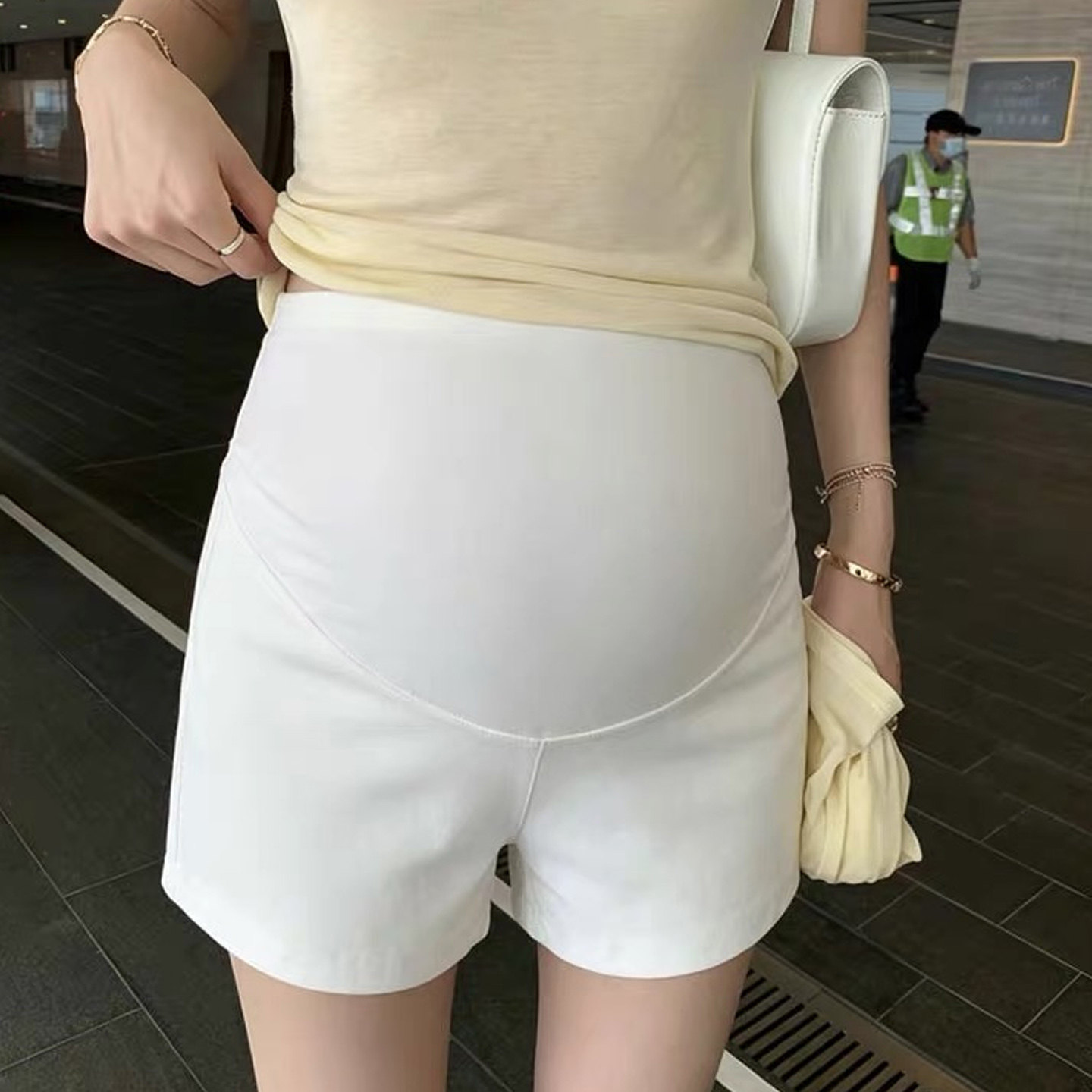 孕妇裤夏装轻薄透气宽松显瘦三分裤减龄高腰小西裤夏季怀孕期短裤
