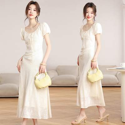 实拍 夏季新款2026法式提花连衣裙女夏季设计感小众温柔气质长裙