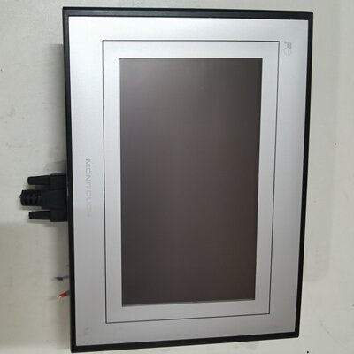 议价富士MONITOUCH TS1070触摸屏 24VD能维修
