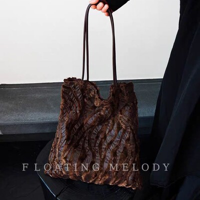 原创小众设计高级感深咖动物纹皮毛大通勤托特包名媛贵气感