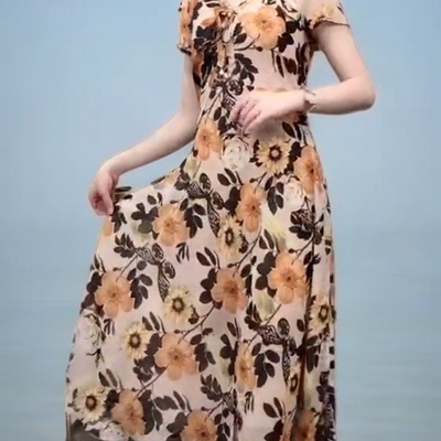 Flowers Blooming大码时尚修身显瘦遮肚腩杏色印花款大摆连衣裙