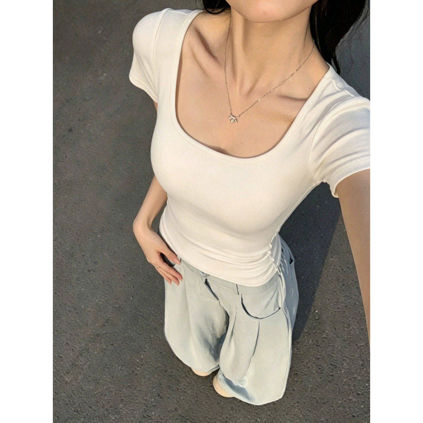 杏色U领短袖t恤女打底衫2026新款夏季正肩韩系超好看修身显瘦上衣