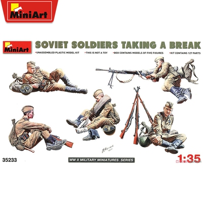 MINIART 1/35 苏联士兵休息状态  拼装兵人35233