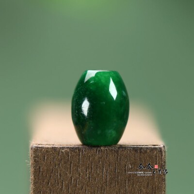 约12*15mm孔3.5mm深绿干青米珠