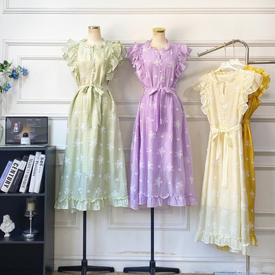 小清新木耳边圆领飞飞袖连衣裙女