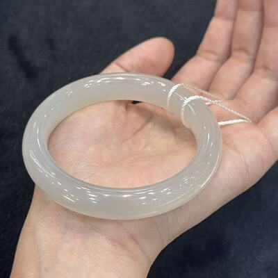 和田玉冰底淡烟手镯-约12*9mm-多样性发货-BY晶-B2659