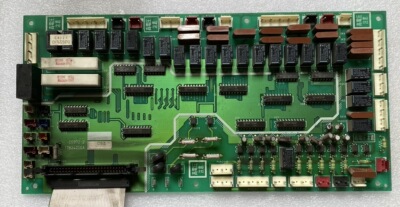 日立中央空调螺杆机电脑板 C0972-4 -2 主板 C8121 317G32507C