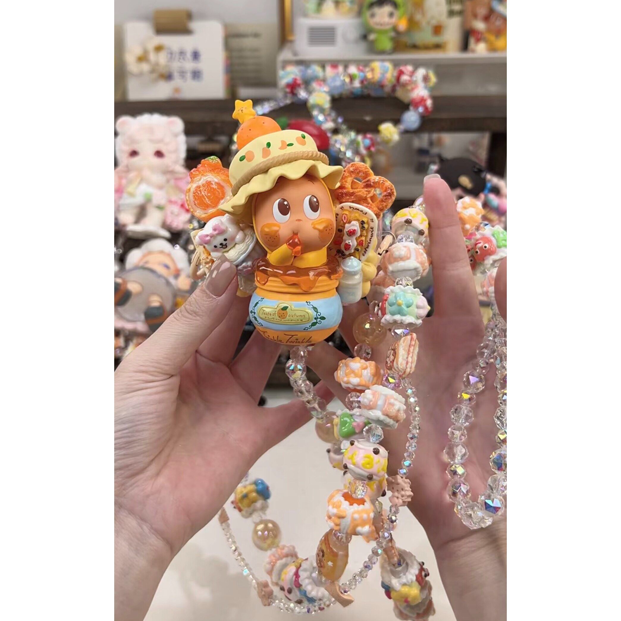 泡泡玛特星星人手机背夹挂链手机链配件包挂件钥匙扣挂件生日礼物