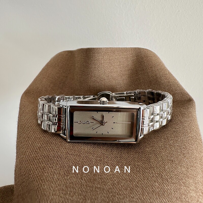 NONOAN 灰色钢带方盘贵气ins小众高级手表女生百搭简约通勤石英表