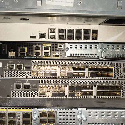 HP StorageWorks 8/24 SAN交换机，2台