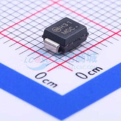 1SMB28CAT3G 静电和浪涌保护(TVS/ESD) SMB(DO-214AA) 停产 1SMB2