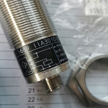 IFM传感器II5689，IIA3010-BPKG/V4A/US-100-DPS