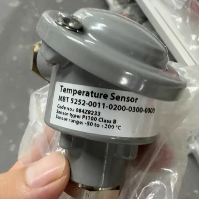 Danfoss丹佛斯温度传感器MBT 5252-0011-0200-0300-0000 084Z8233