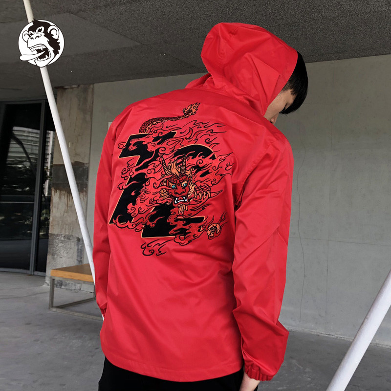wookong悟空春秋新品红色麒麟刺绣教练夹克服男士外套连帽风衣潮