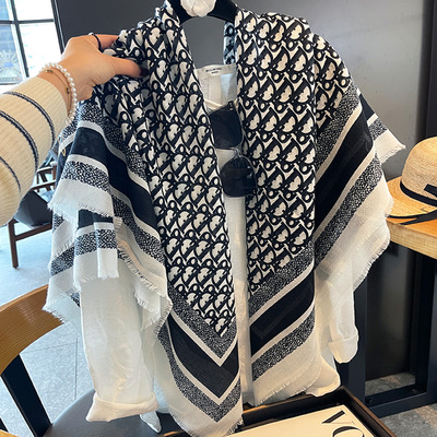 字母大方巾女夏季新款防晒披肩