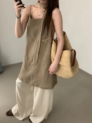 韩系亚麻条纹挂脖飘带短款连衣裙女夏季新款度假风宽松显瘦背心裙