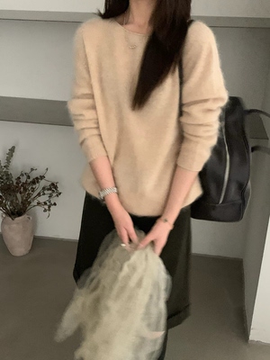 羊毛拉毛新款圆领套头高品质软糯毛衣秋冬新款宽松显瘦百搭针织衫