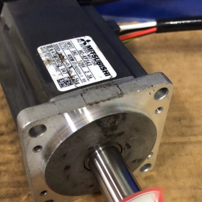 伺服电机 HC-KFS43，400W，两相，129V，2 议价