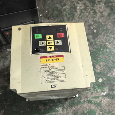 LG/LS变频器 SV040IGXA-4 4kw 实物如图成 议价