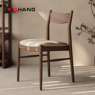 真皮白蜡木餐椅家用胡桃木色餐桌椅餐厅中古风实木休闲靠背椅子