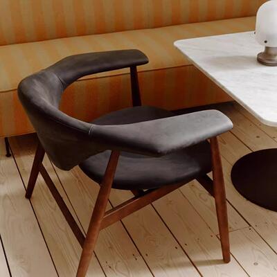 丹麦 GUBI Masculo Dining Chair 软垫实木餐椅 靠背椅 餐厅