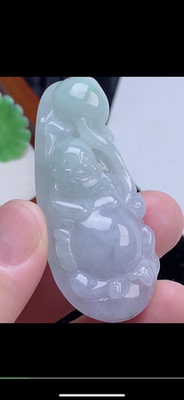 58.3-25.9-10.3mm,淡紫飘绿巧雕佛公吊坠，天然翡翠A货aaa6724十