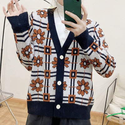 短款针织开衫外套洋气