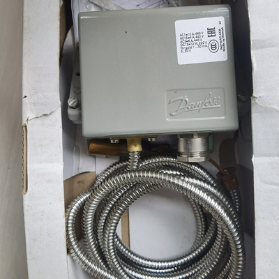 丹佛斯KPS80温度开关控制器