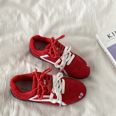 红色苹果赛车鞋超火阿甘德训鞋潮
