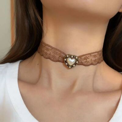 Vintage Pearl Heart Pendant Choker Necklace for Women Girls