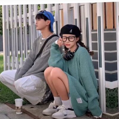 【精品】新款上市◆2026春秋情侣款港风潮流时尚百搭宽松针织毛衣