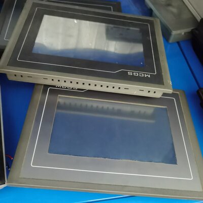 议价-昆仑通态触摸屏 型号：TPC7012EI. TPC7062-可维修