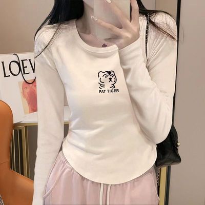 秋冬季不规则下摆u型小众短款白色长袖t恤女2025新款修身减龄小衫