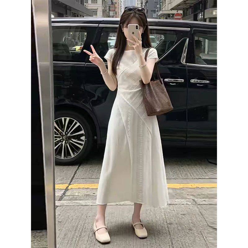设计感连衣裙女2026夏季新款法式气质圆领短袖收腰显瘦中长款裙子