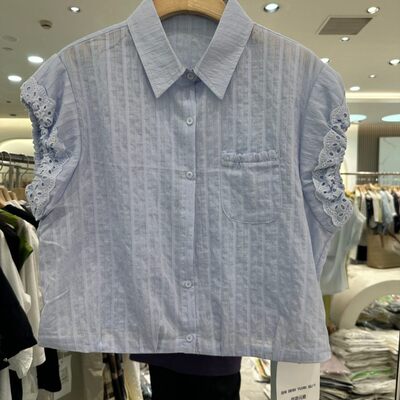百变元素5909H 夏季2026新款女装时尚通勤风翻领蕾丝花边短袖衬衫
