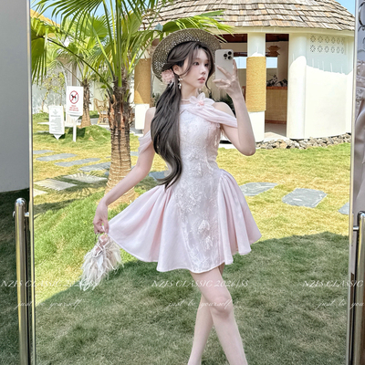 NZFS 楠子家-26夏上新名媛千金风重工亮片蕾丝拼接花朵连衣裙(配