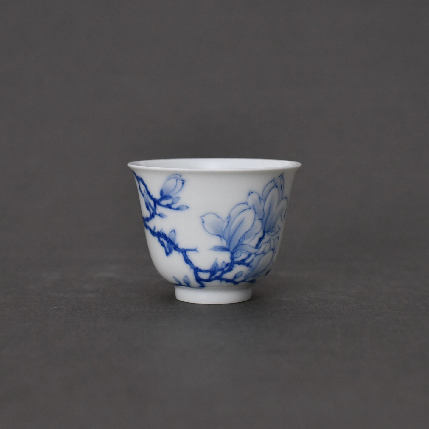 景德镇妙色玉兰花闻香杯纯手工手绘陶瓷主人杯高端窑口