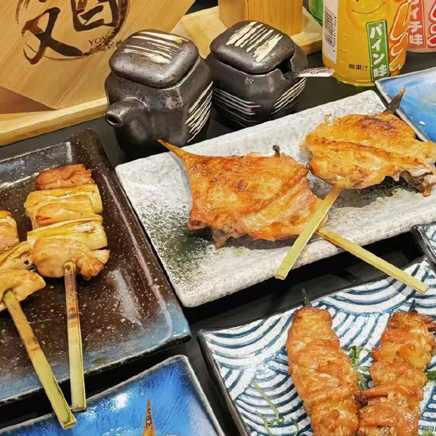 新中日式陶瓷摆台骨碟长方盘子厚边烧鸟盘一人份寿司小菜前菜碟