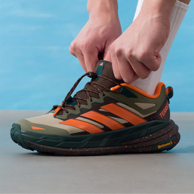 阿迪达斯TERREX男女户外越野跑步鞋防滑缓震运动鞋KK4573 KK4571